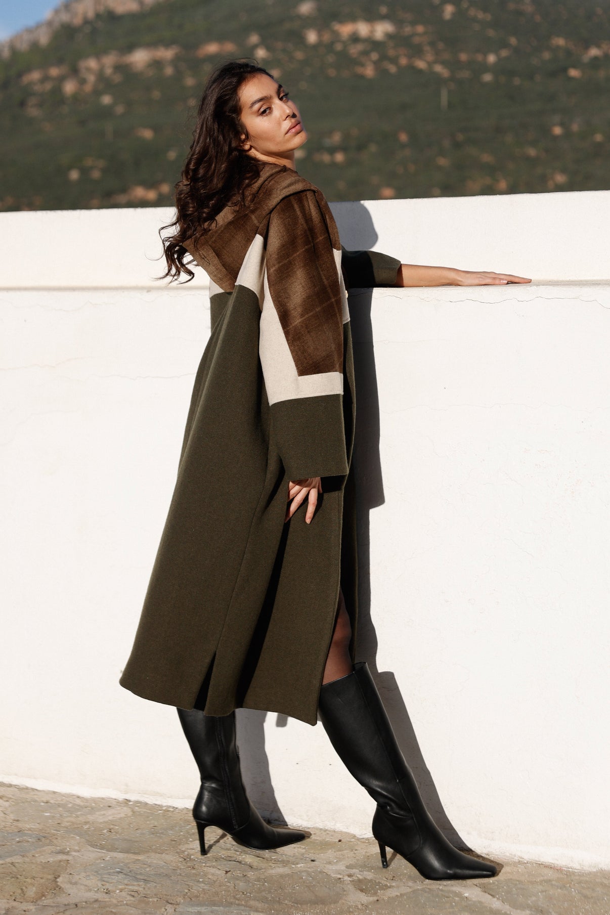 Ayyur Qachaba | Oversized Wool Coat – PALACHE